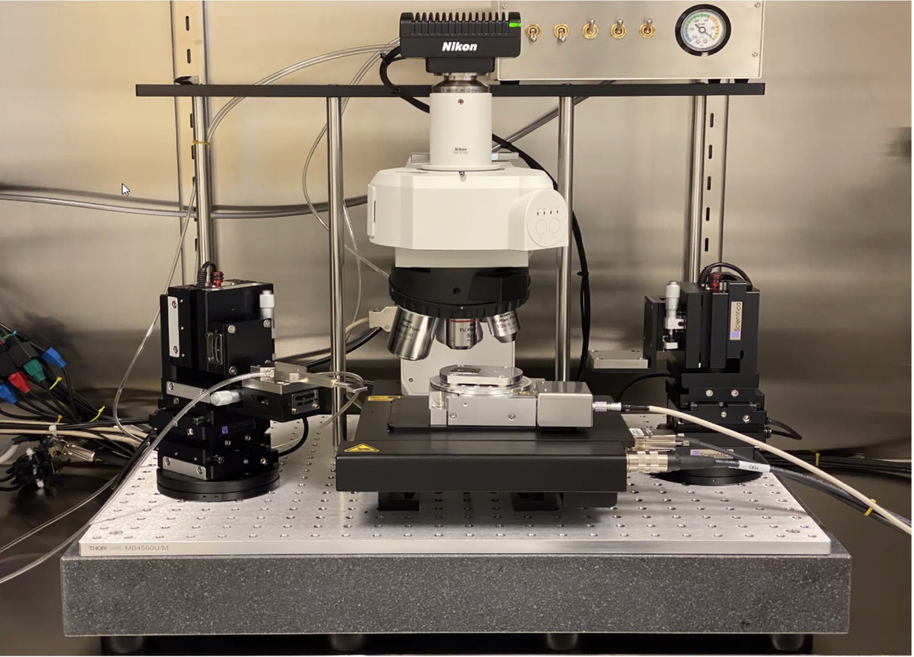 Micromanipulator and stacking system - Section for Functional Oxides